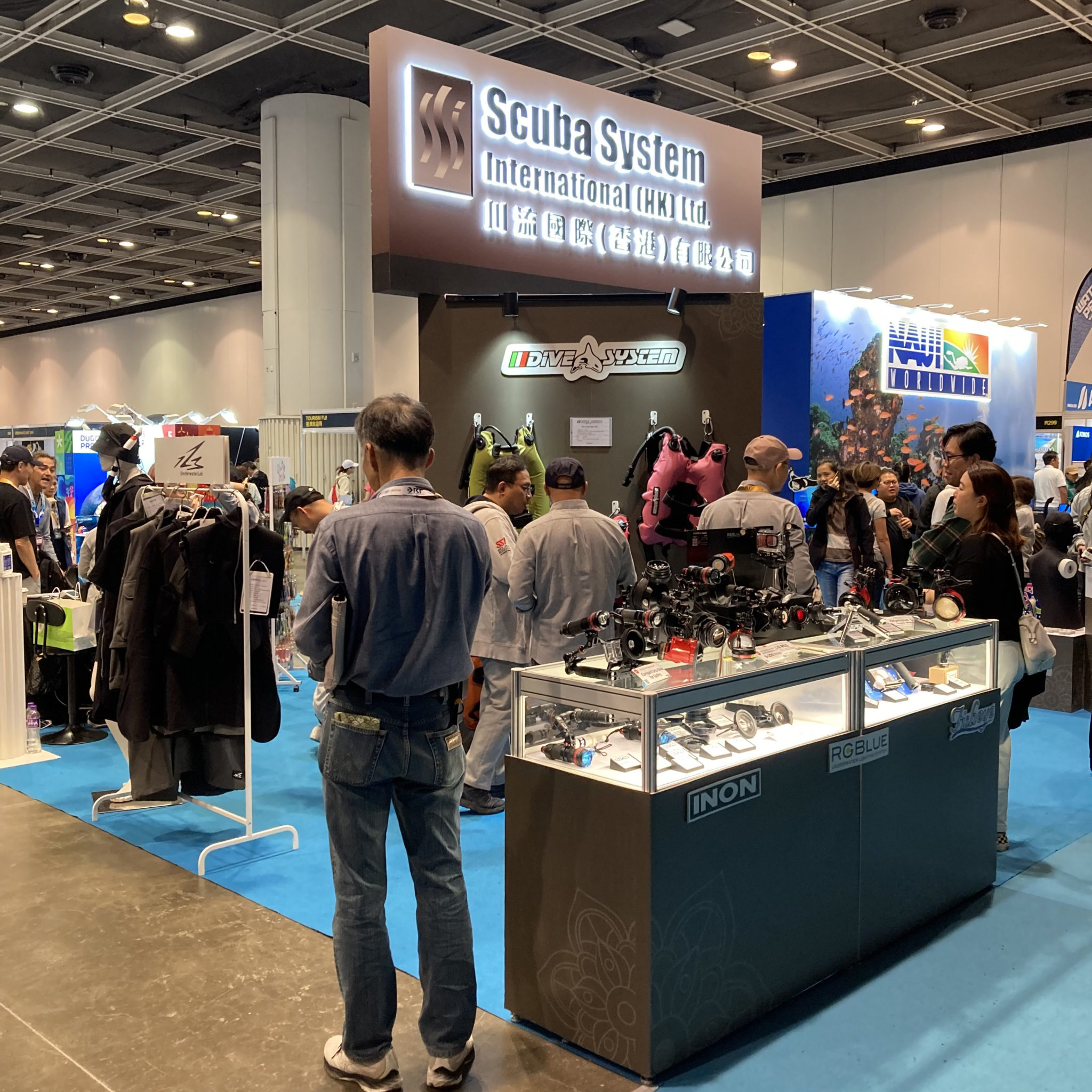 香港で開催中のアジア最大のダイビングショー「DRT SHOW 2023」に出展中 | モビーディック WOW 採用情報
